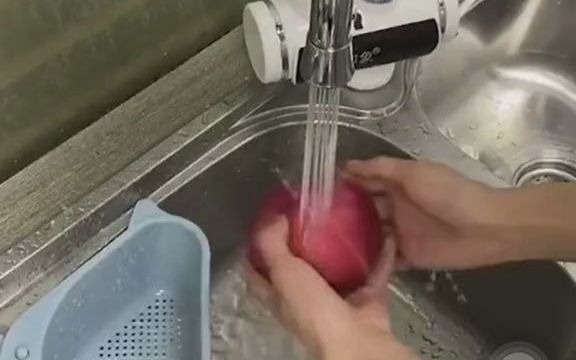 ...生活如此方便。告别无热水时代,304不锈钢加热管,三维涡流加热。