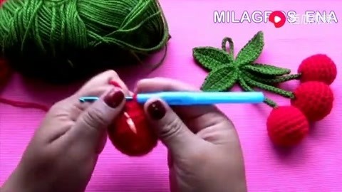 棒针编织漂亮的小樱桃挂饰,简单精美,快学学吧!
