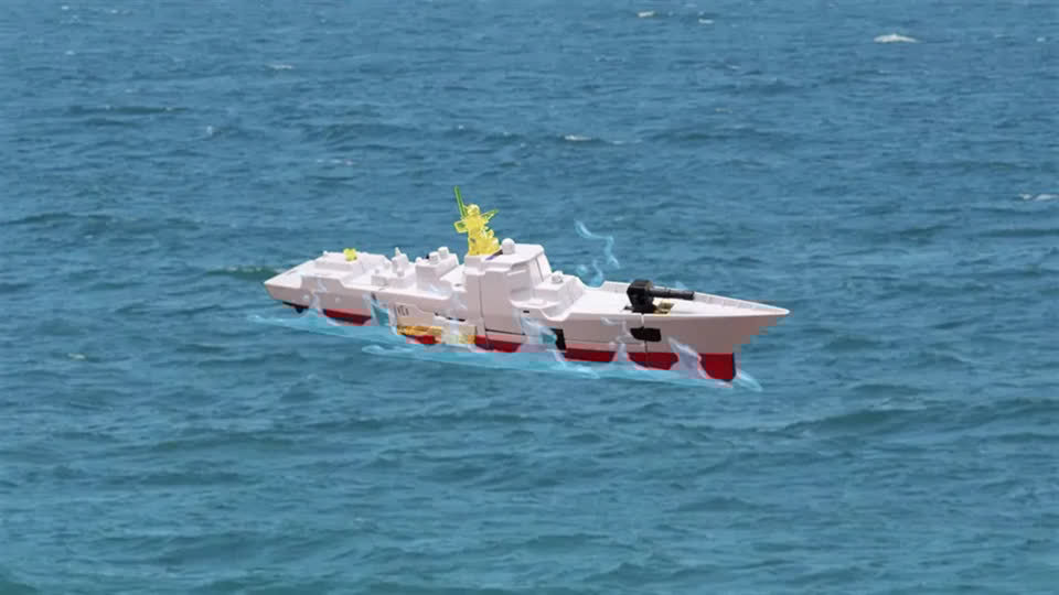 灵动创想052d驱逐舰变形定格动画变形金刚视觉震撼玩具