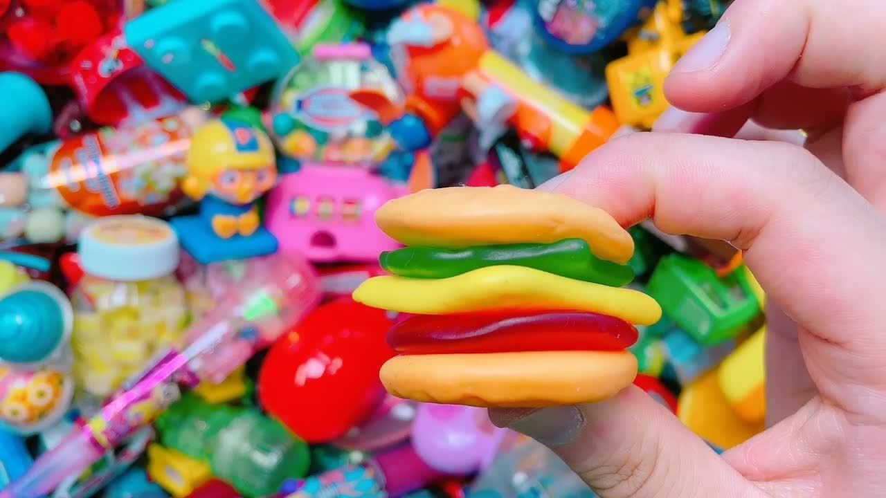 试吃汉堡包水果味糖果 西瓜味糖果 巧克力饼干等