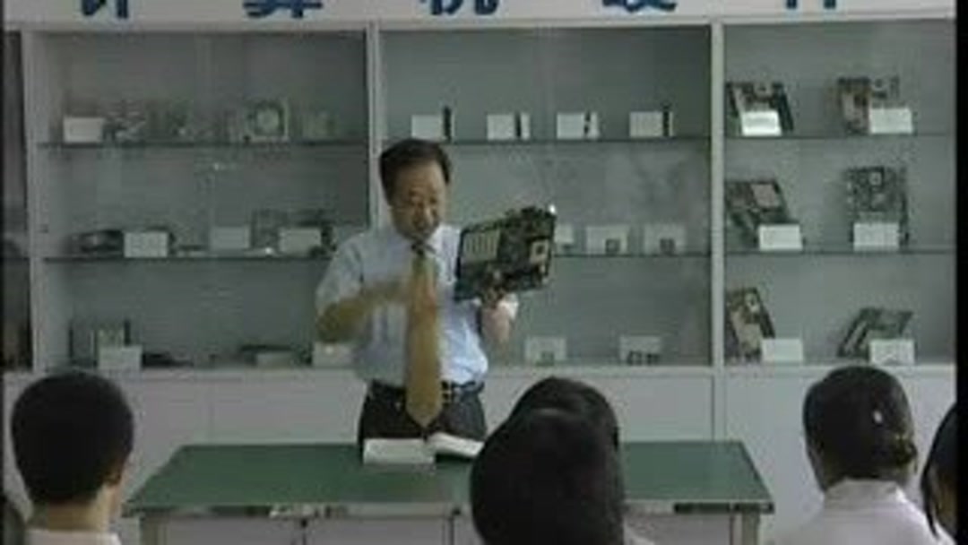 电脑组装全过程电脑视频教程 5.flv