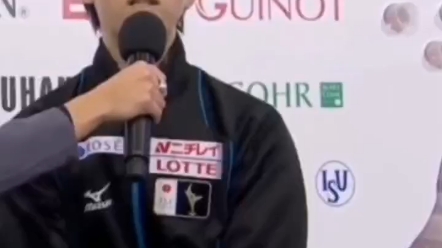 羽生结弦:这句英文听懂了,心疼弦哥