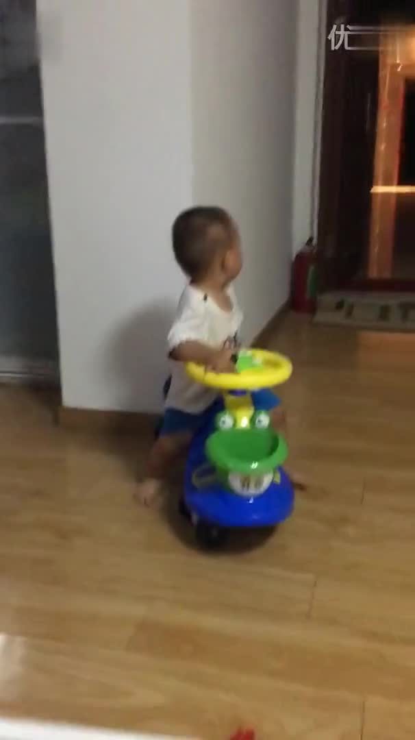 扭扭车 玩具车 音乐车 电动车 儿童玩具车(宝宝1岁109天啦)