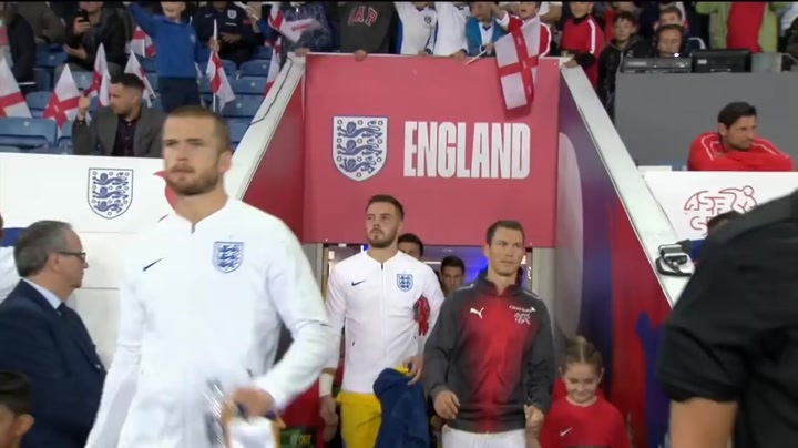 拉什福德推射破门沙奇里中柱 英格兰1