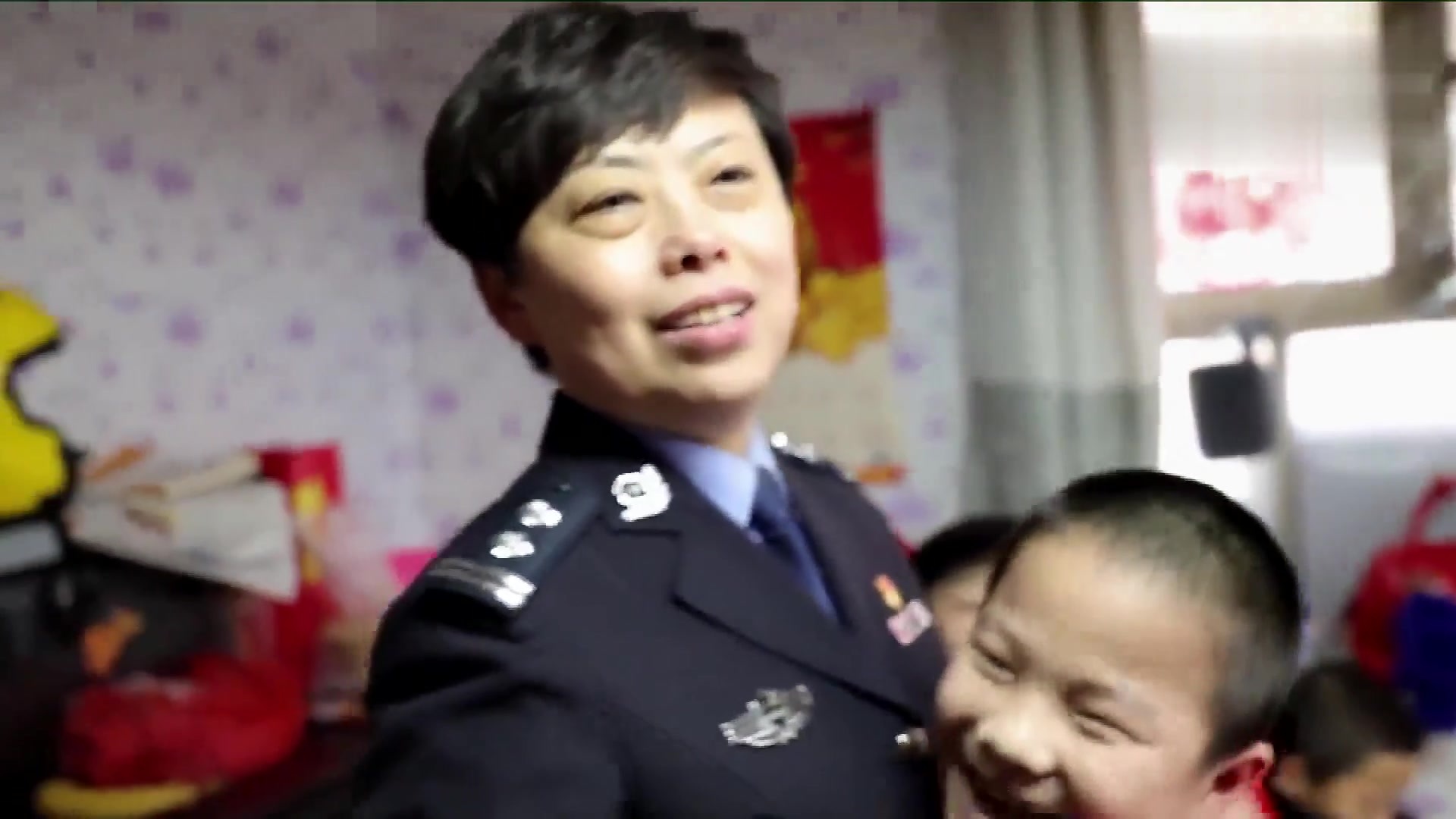 代表委员履职故事|全国人大代表杨蓉:听民意解民忧31载守护社区平安