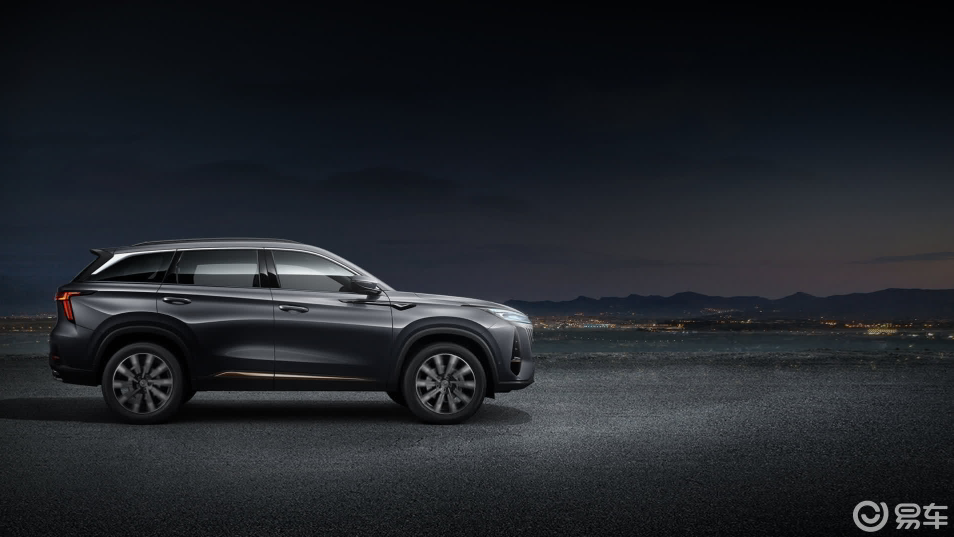 15万级SUV有多卷?全系8AT的第二代长安CS75 PLUS怎么选?