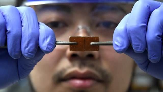 可以自我修复的玻璃,有了它,手机再也不用担心碎屏了!