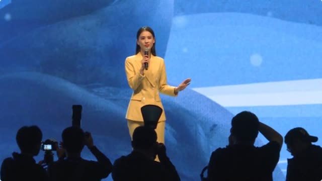 樊登读书"知识进化论"开讲 黄圣依现场分享活动感受