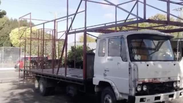 移动的房子:牛人自制的真正的房车来了,它可以随主人走遍全球