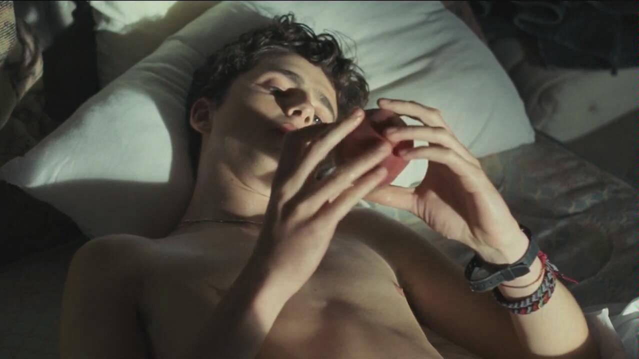 【请以你的名字呼唤我经典片段】交换了名字,你就是我、我就是你!