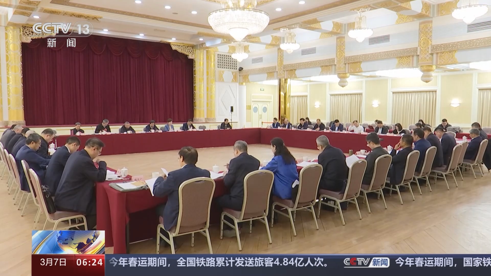 [朝闻天下]直击两会:建言献策有我 全国政协委员热议政府工作报告