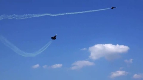 双发涡喷航模暴力吊机表演