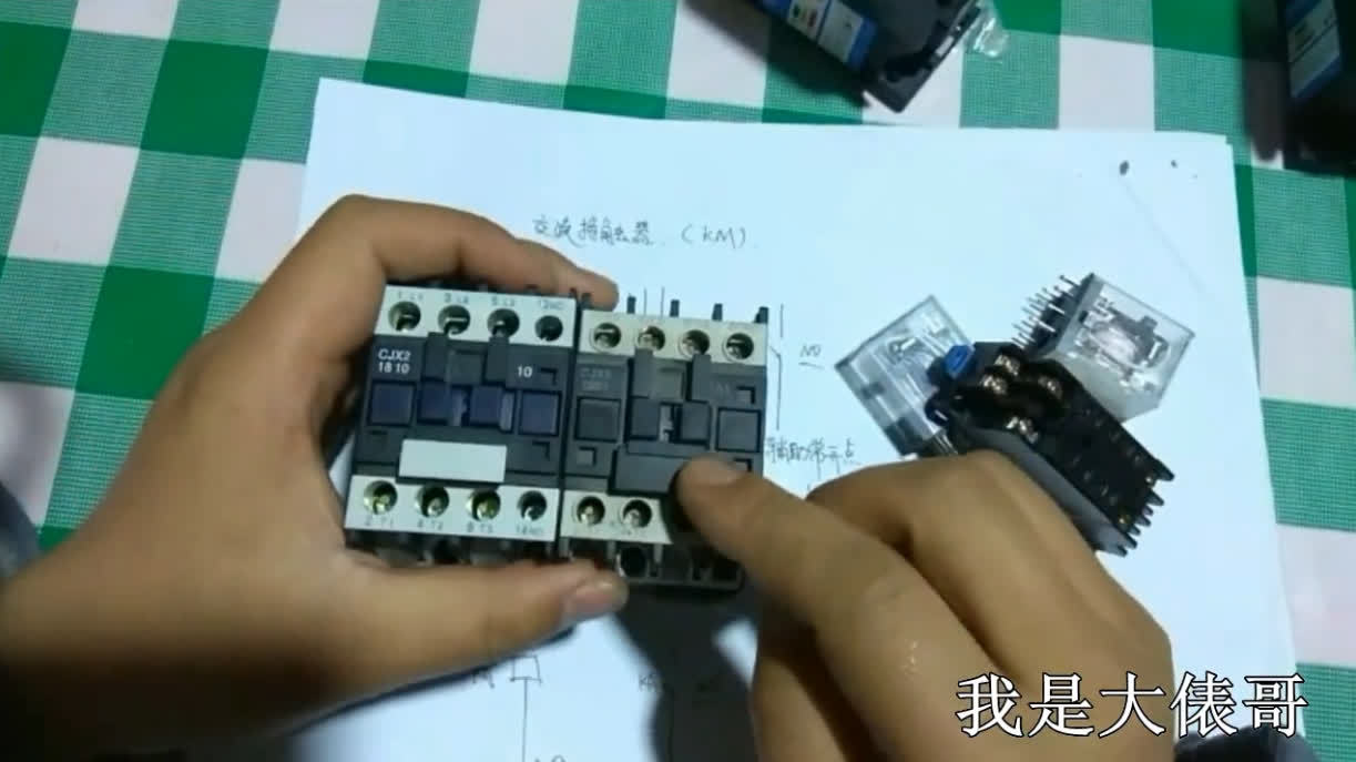 电工知识:接触器和继电器在电路图里符号是什么
