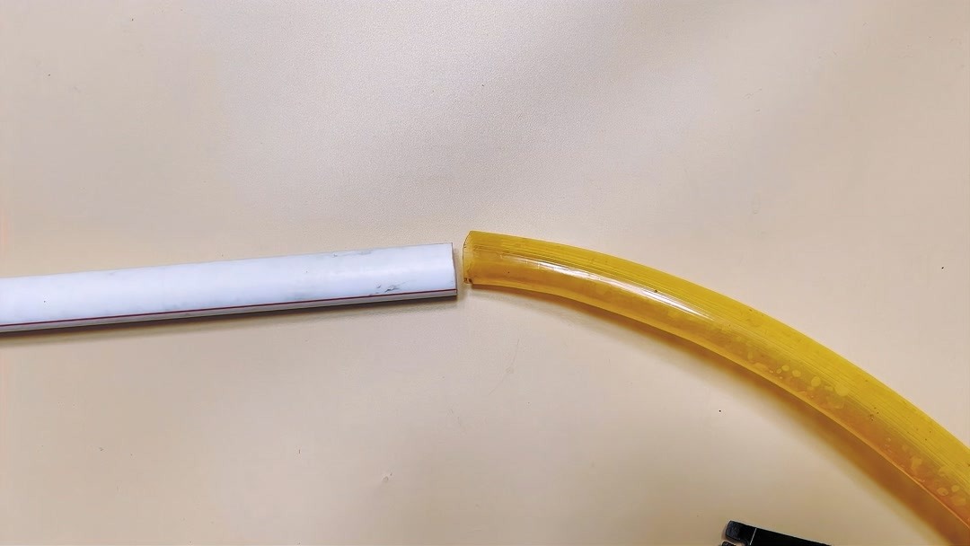 管径一样粗,硬管和软管怎么接一起?不用变径接头,教你轻松插接