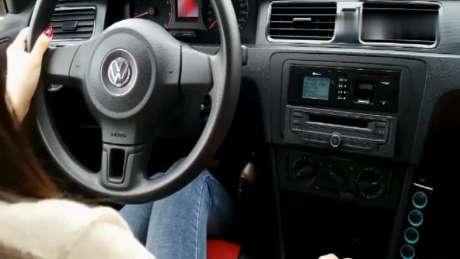 打方向盘慢动作教学,看一眼没坏处,学会更安全