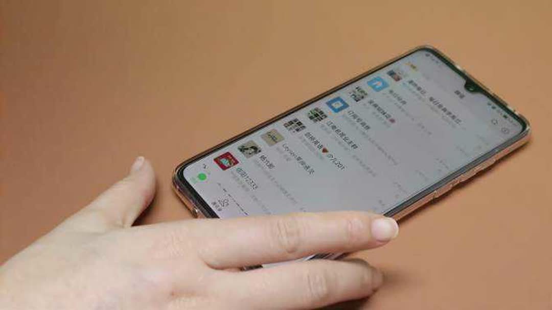微信钱包里面的“人工服务”有大用,关掉里面的功能,保护资金