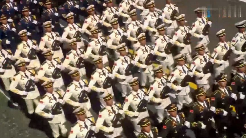 俄罗斯大阅兵:印度中国阅兵对比。网友:没有对比就没有伤害