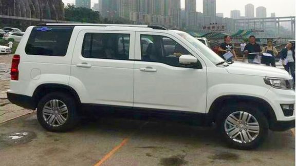 长安这次聪明了!造出7座SUV酷似路虎,满满的回头率,价格很亲民