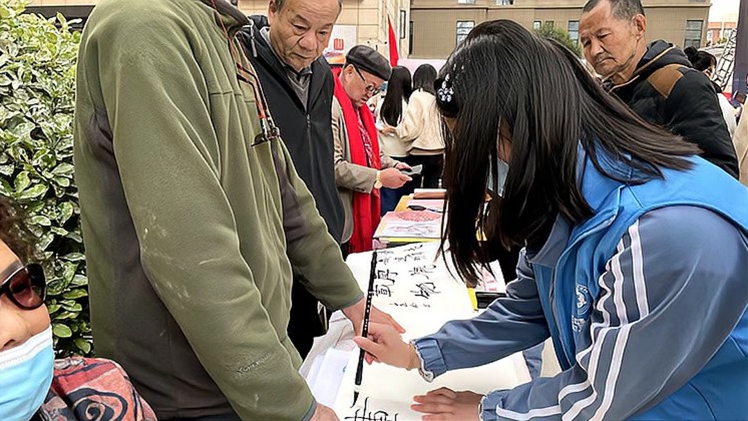 西安市莲湖区有个“养老早市”社区,轮流开市真热闹!