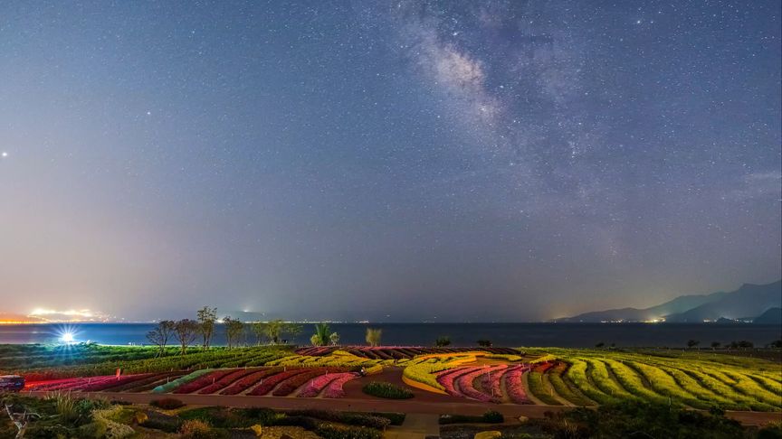 全抖音第一次全景展示抚仙湖网红打卡点的银河星空,6小时拍摄