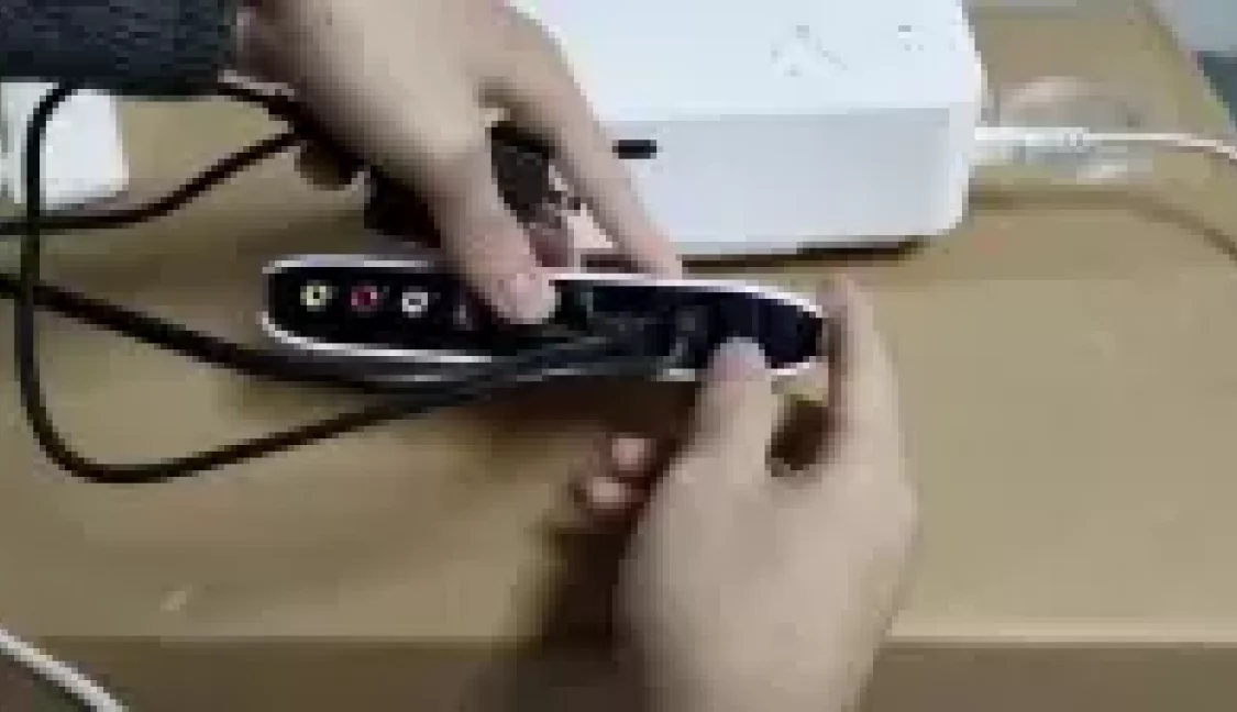 投影仪连接机顶盒连接网络视频教程