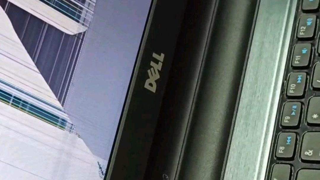 戴尔inspiron15R笔记本更换屏幕