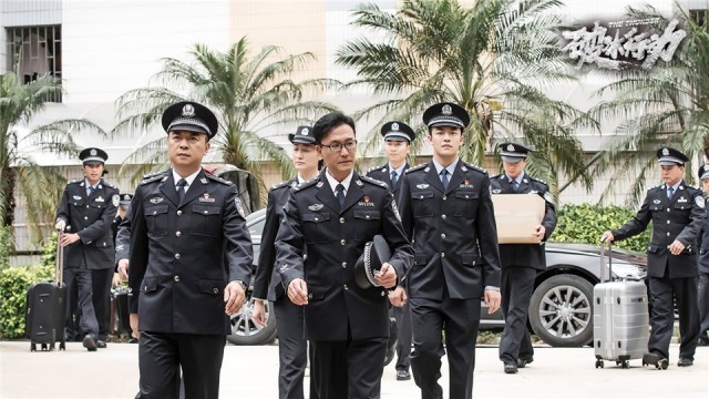 《破冰行动》曝第一制毒村"塔寨风云"预告 吴刚王劲松精彩...