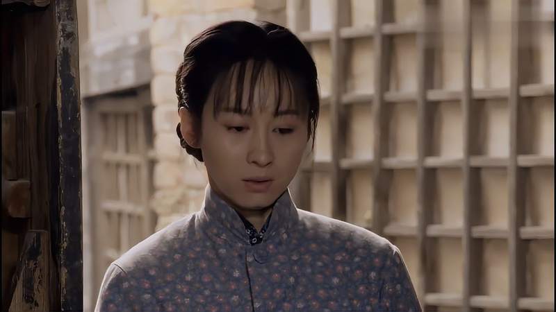 三妹:三妹在孩子背上拍打,豆庄破口大骂,结果原因打脸了