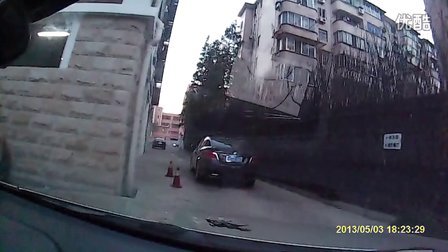 车品弘智专营店-行车记录仪评测-E路航 TS50 进车库