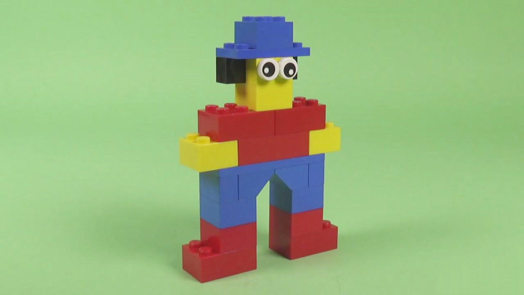 积木模型DIY,玩具小男孩的拼装过程!