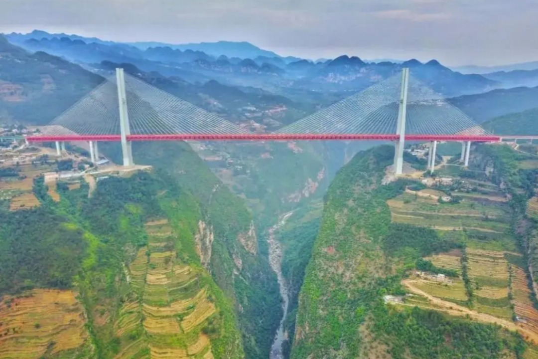 修建世界第一大桥,美专家狂言至少3千年,中国笑了笑3年就搞定