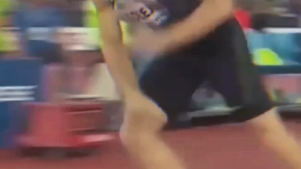 男子标枪技术动作