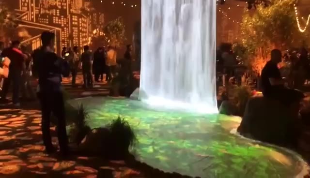 舞台全息应用--艺源动画制作