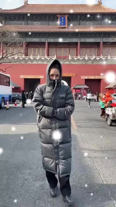 新的一年祝大家健康平安,快乐满满!小璐在这里给大家拜年啦!让我们一起变得更加棒棒哒!@玩车女神 #拜年