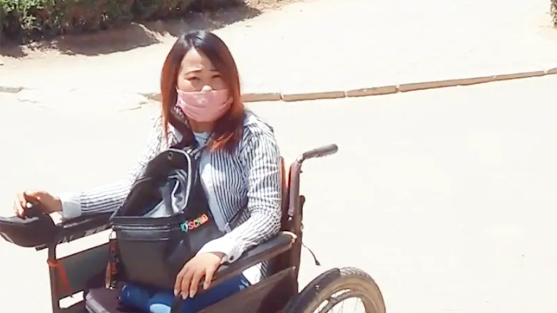 辽宁残疾姑娘因病双腿截肢,30岁的她热爱生活却因婚嫁备受煎熬