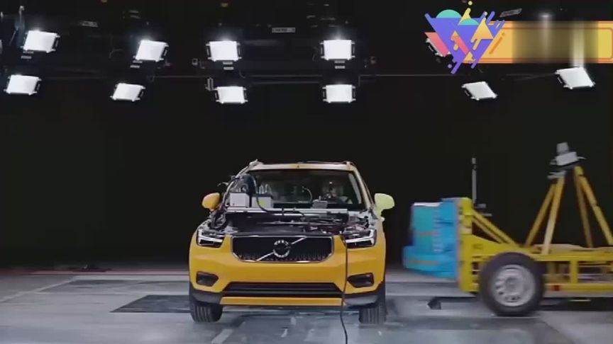 尼桑全新越野车全方位冲击力碰撞测试,网车友看后,感觉如何呢?