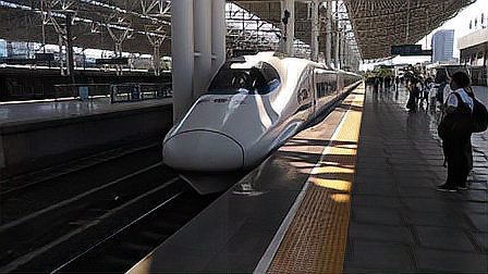 CRH2A-2035担当D3398次(武汉-黄山北)进九江站1站台