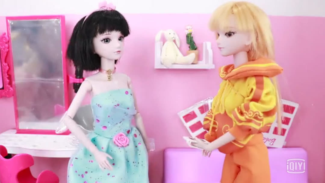 绒绒兔玩具:叶罗丽公主去理发店剪掉黑色长发