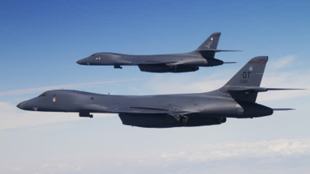 伊朗作出最终决定,美国准备动手解决问题,一场战争或无法避免