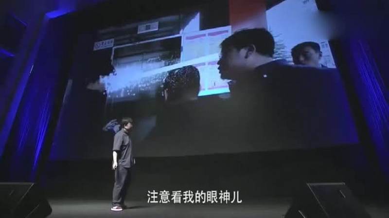方舟子的眼神让罗永浩受了伤,罗永浩当时就决定做手机了