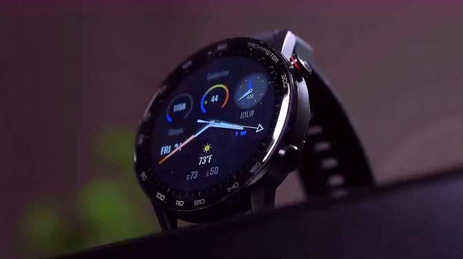 荣耀Magic Watch 2评论最佳智能手表电池寿命!