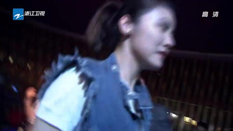 大学生美女第一次吸毒竟是这样的反应,让人大开眼界