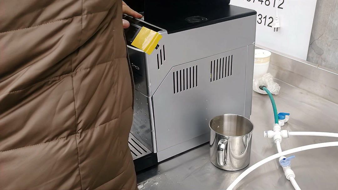 喜客咖啡机维修培训,成都saeco喜客全自动咖啡机售后保养 (3)