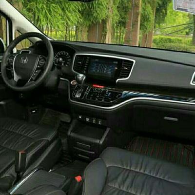 ...是本田在国内首款油电混合动力MPV,搭载2.0L i-MMD混动系统,百...