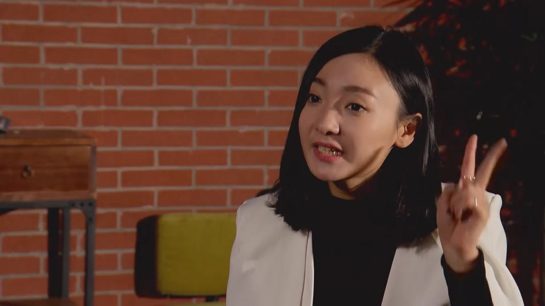 面对妈妈安排的数不完的相亲男,最直接有效的方法就是吓跑他们