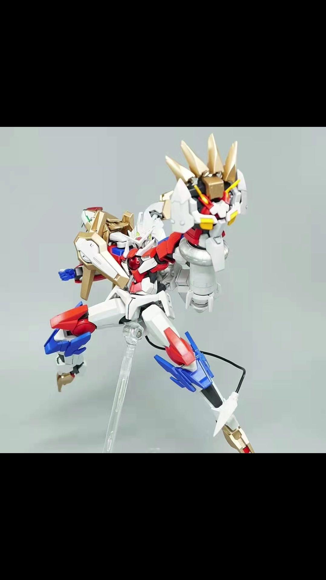 上色后 可变形白狮 巨臂00Q高达模型