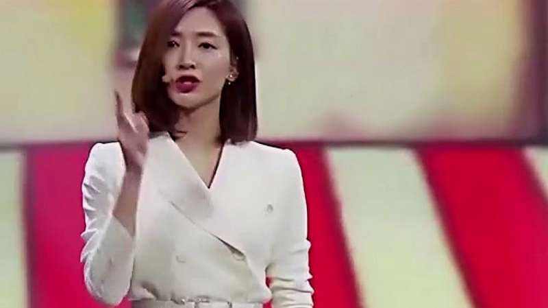 在家不干家务的江疏影,出国当服务员,只为了这个!