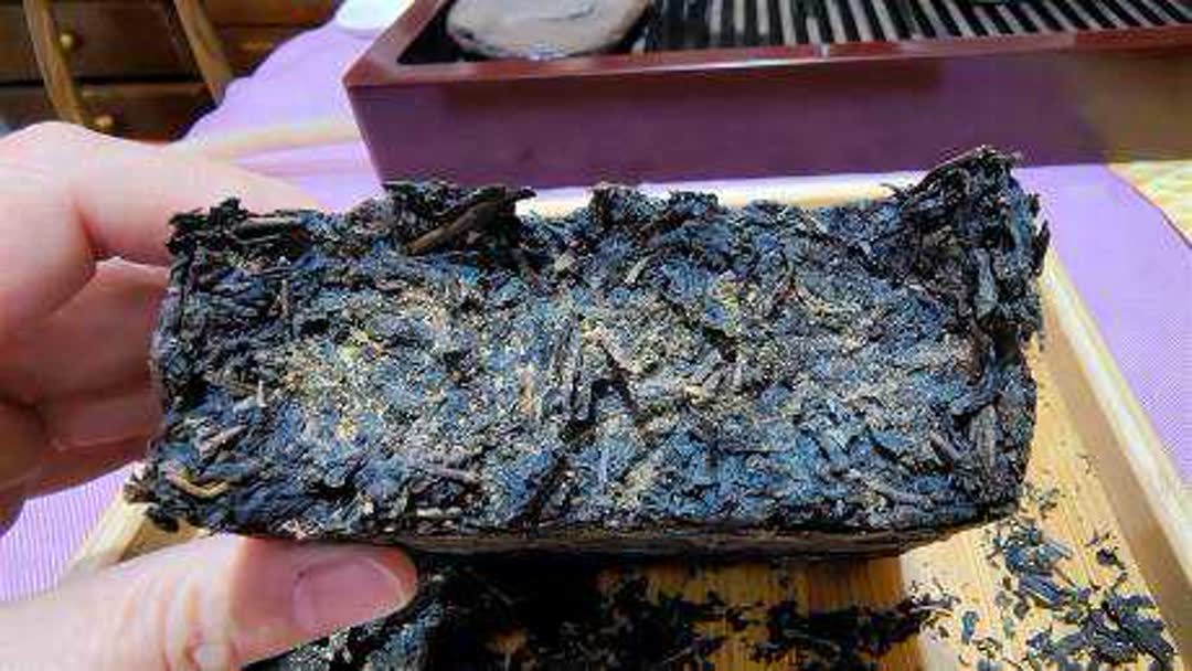荼荼姐建议过完年以后记得喝一杯茯砖茶,能起到健胃消食的作用