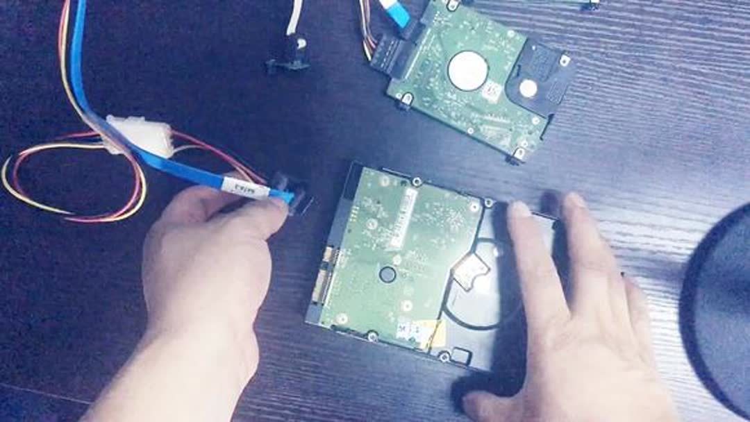 粉丝邮寄一块故障硬盘,无法读取,凯哥使用各种方法成功找回数据