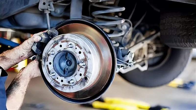 汽车急刹车时,刹车系统将会如何运作?3D动画演示全过程!